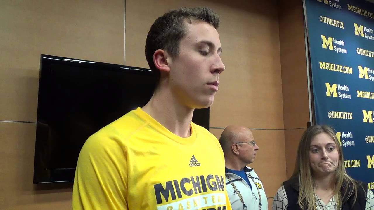 Duncan Robinson all smiles, buckets in Michigan debut | UM Hoops.com