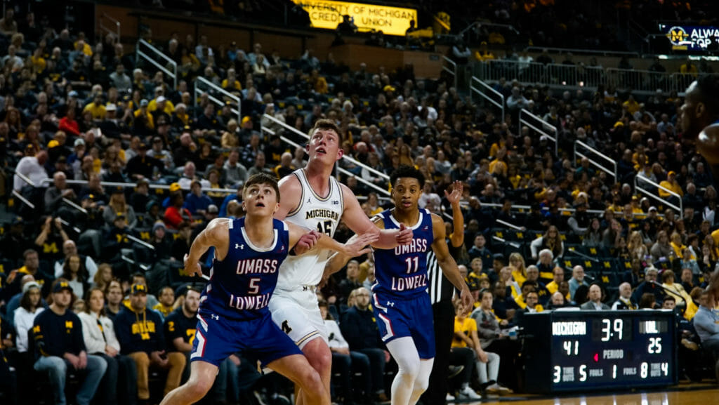 Game 13: UMass Lowell at Michigan Recap | UM Hoops.com
