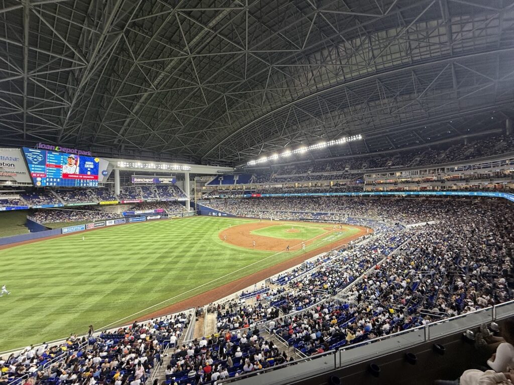 Michigan-Duke matchup moving to Miami Marlins' baseball stadium | UM ...